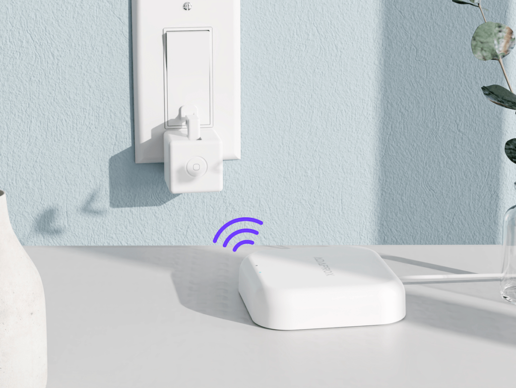 Fingerbot Plus | 智能開關機械人 - SearchingC 台灣