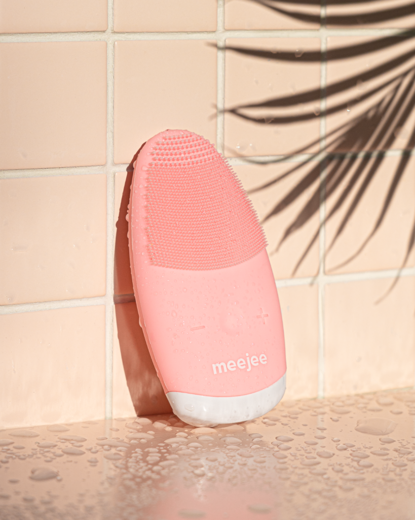 meejee | 超聲波按摩洗臉機 - SearchingC 台灣
